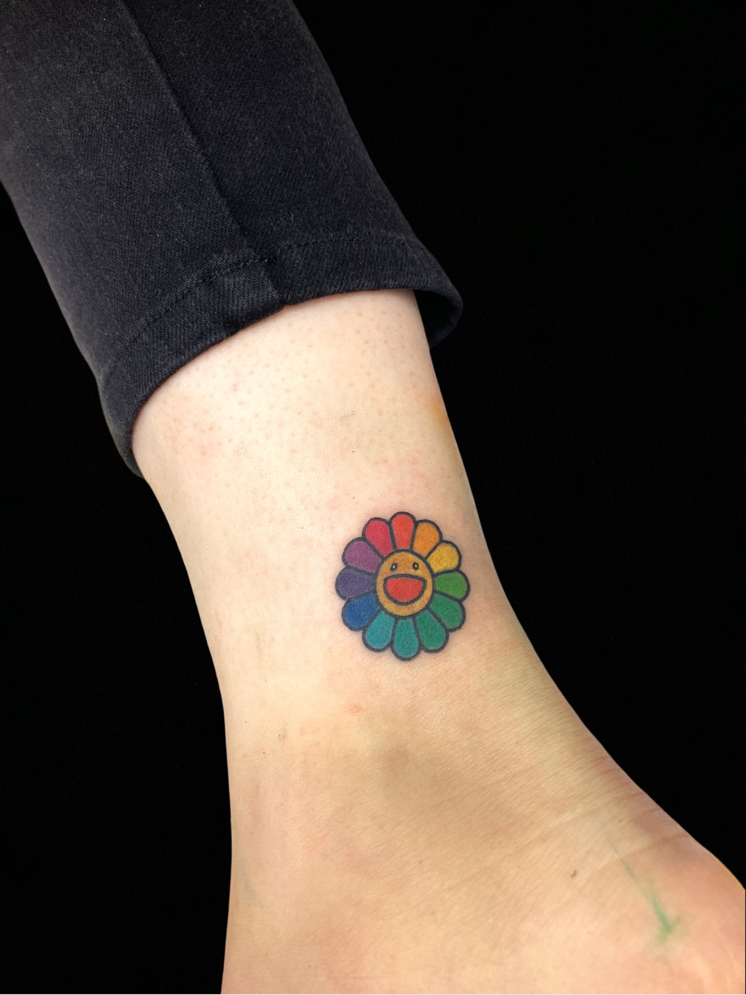 One point tattoos - AVANT-GARDE DESIGN